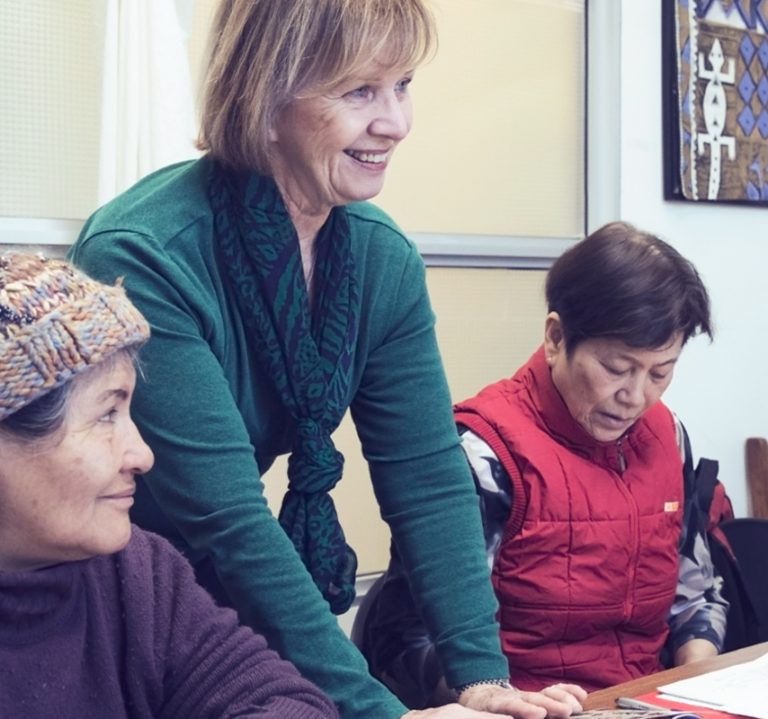 Volunteer - Sistering